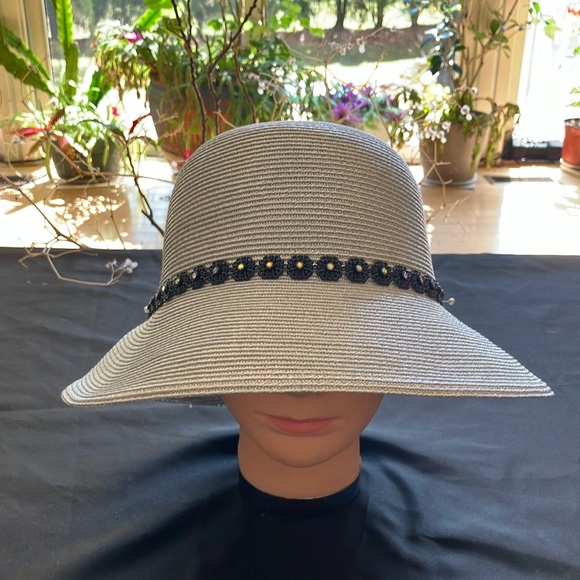 Accessories | Chic Metallic Silver With Black Beaded Floral With Ab ...